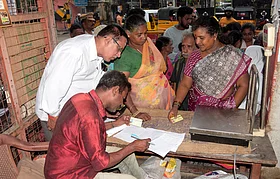 Merge PDS and cooperative society outlets, say salesmen at PDS shops