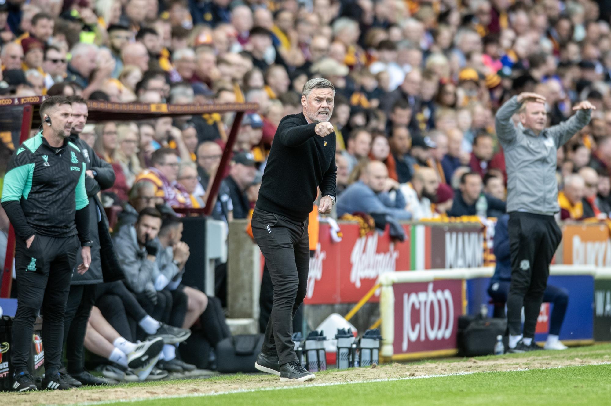 Bradford City chief Graham Alexander hails express start as Bantams ...