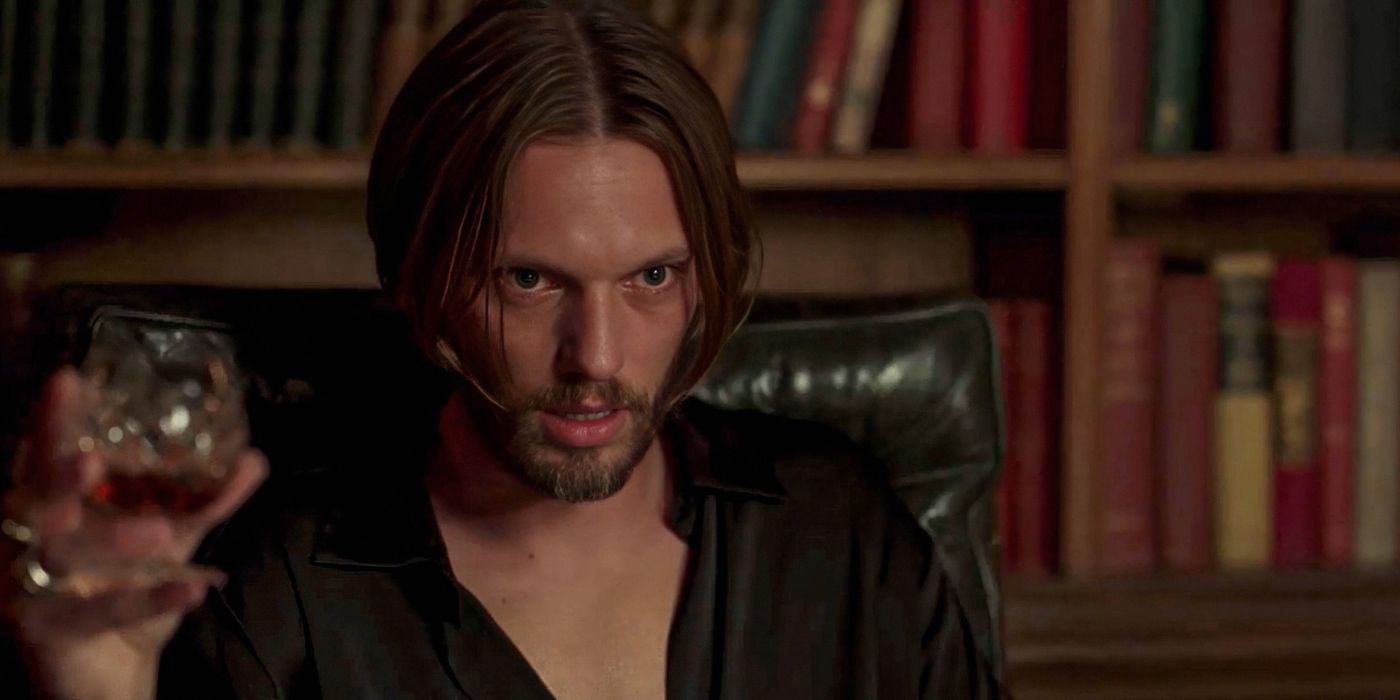 The Mask Director's Remake of 39-Year-Old Horror Debuts With a Perfect ...