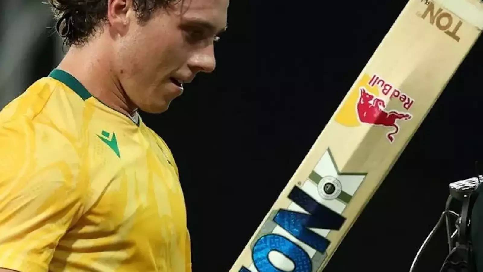 Dewald Brevis caught unaware as master class re-writes record books