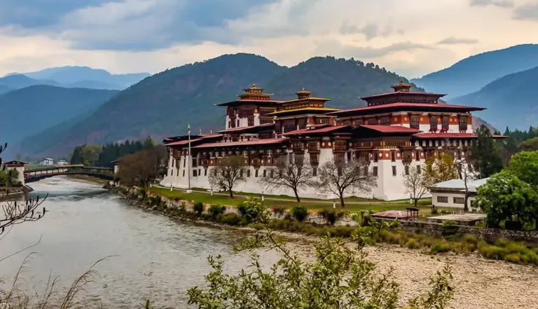 9 Things To Do in Punakha