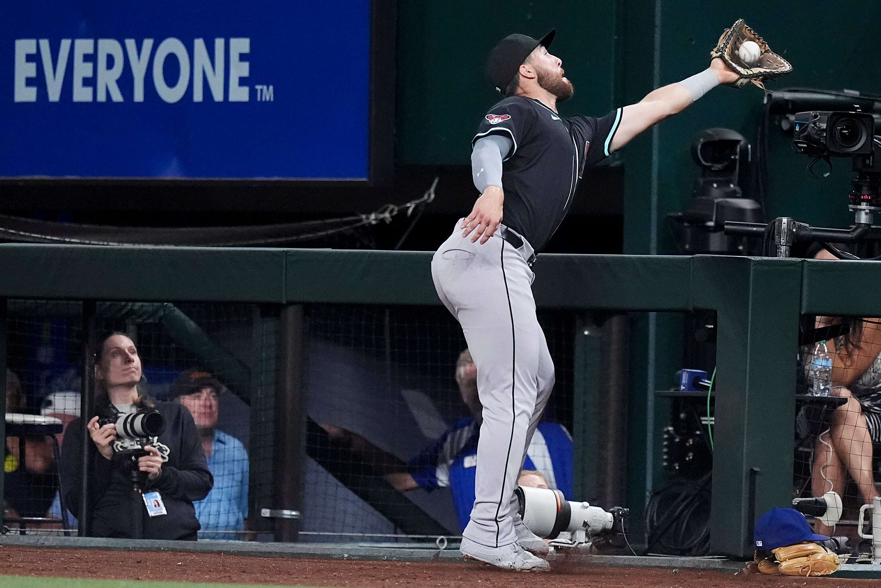 Bruce Bochy finally reaches breaking point with Texas Rangers’ offensive ineptitude