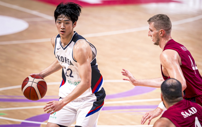 KBL MVP 로슨 못 막은 일본, 아시아컵 탈락…‘여준석 복귀’ 한국, 중국 넘으면 결승 보인다