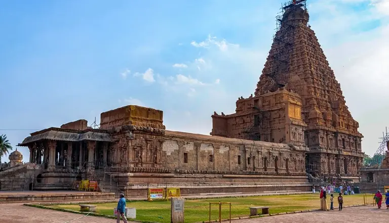 7 Amazing Temples To Visit in India