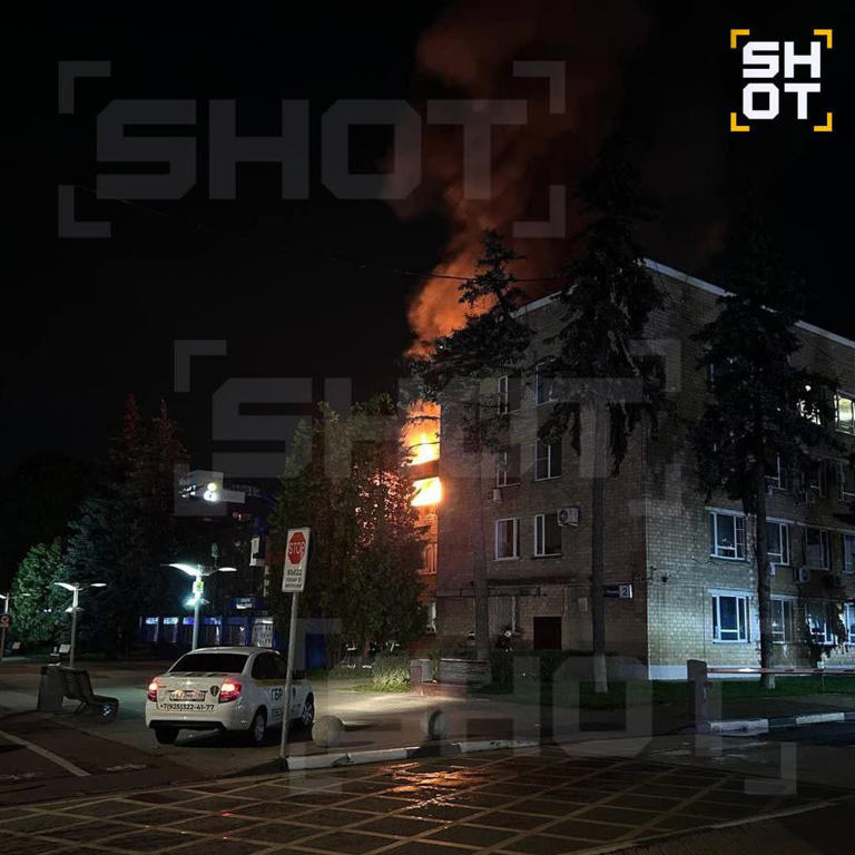 Fire engulfs local administration in Moscow region, black smoke seen ...