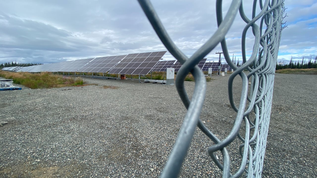 Yukon First Nation celebrates completion of 1.9 megawatt solar facility