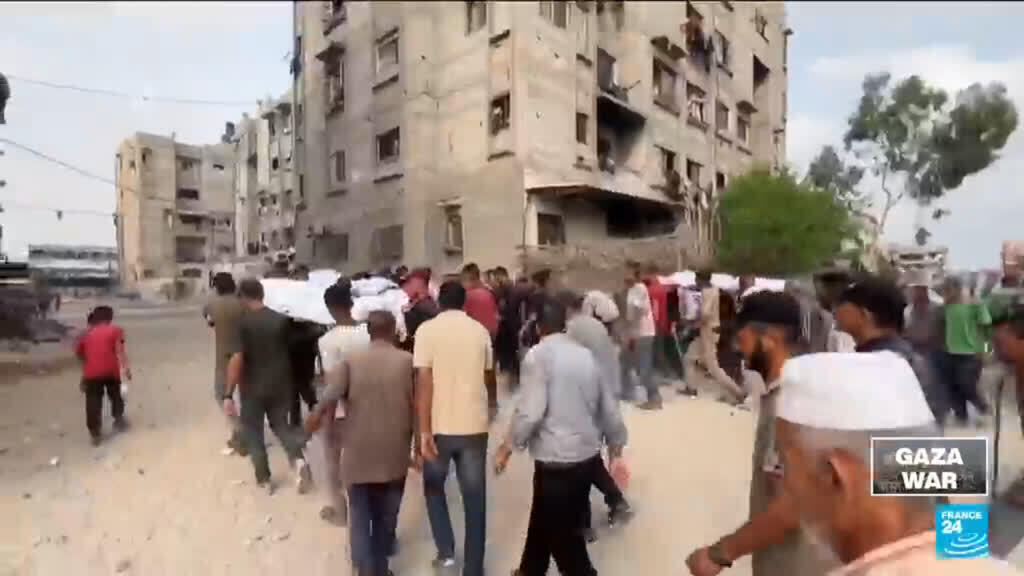 At least 89 Palestinians killed as Israeli tanks continue to pound Gaza