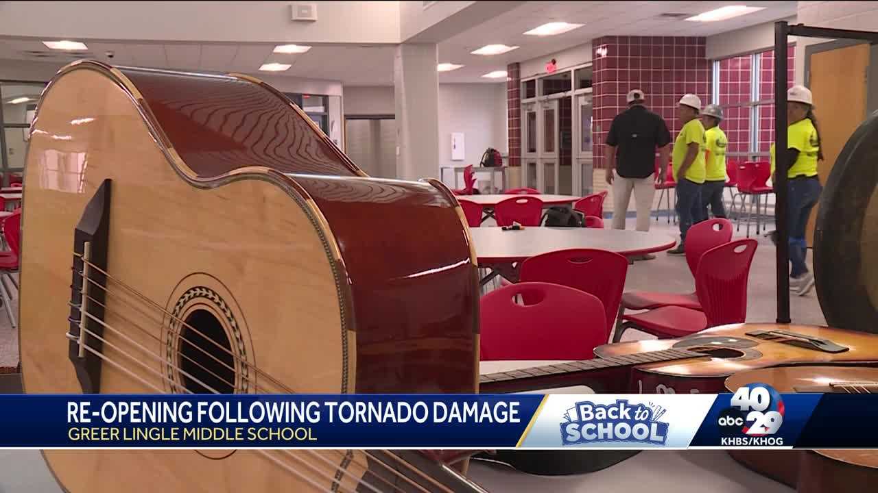 Look inside the newly-renovated Greer Lingle Middle School in Rogers