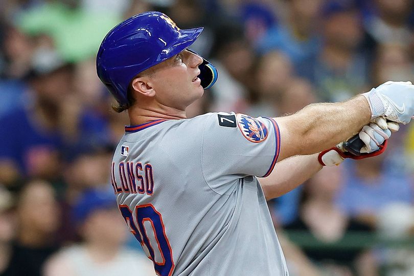 New York Mets run out of fireworks on Pete Alonso's record-breaking night