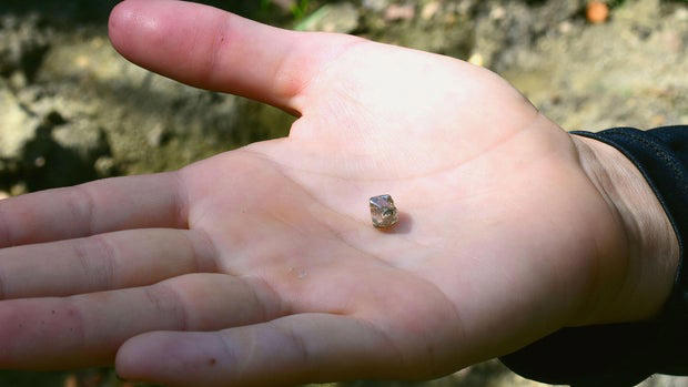 NYC woman finds 2.3 carat diamond in Arkansas' Crater of Diamonds State ...
