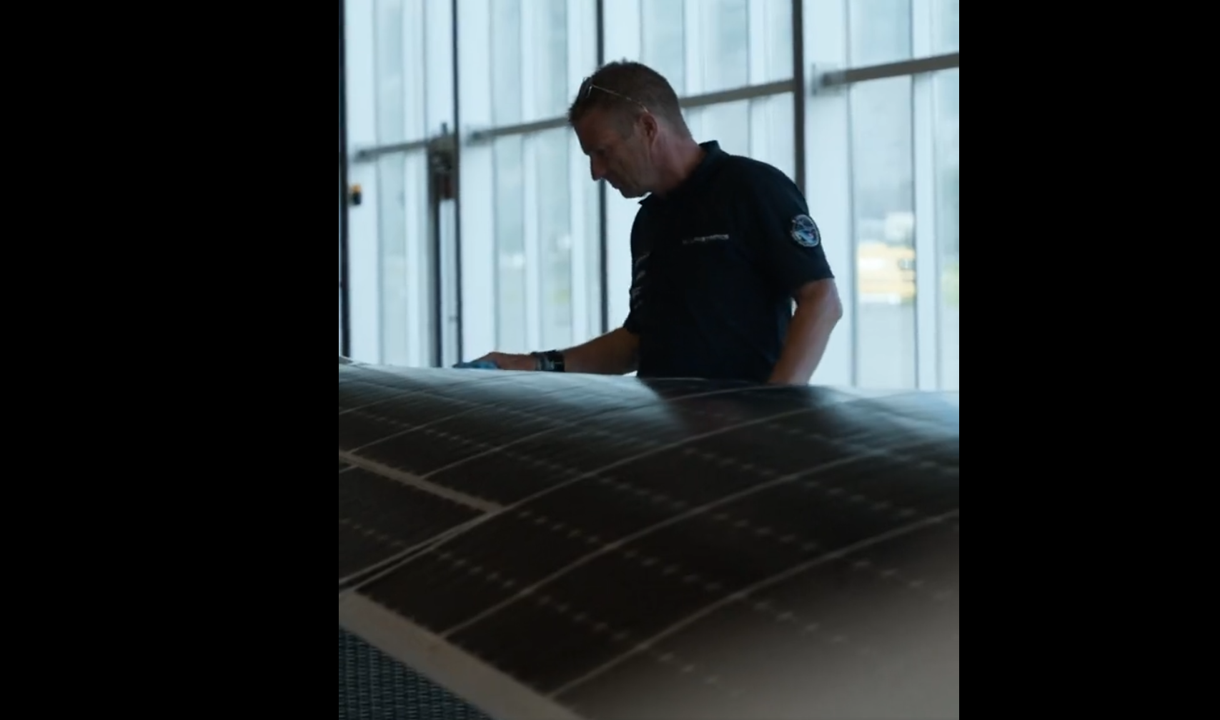 Swiss pilot surpasses solar-powered plane altitude record