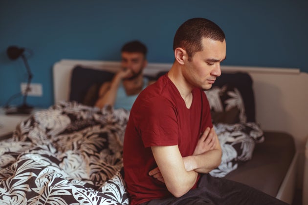 These 6 Tiny Body Language Clues Could Indicate Your Partner’s Not That ...