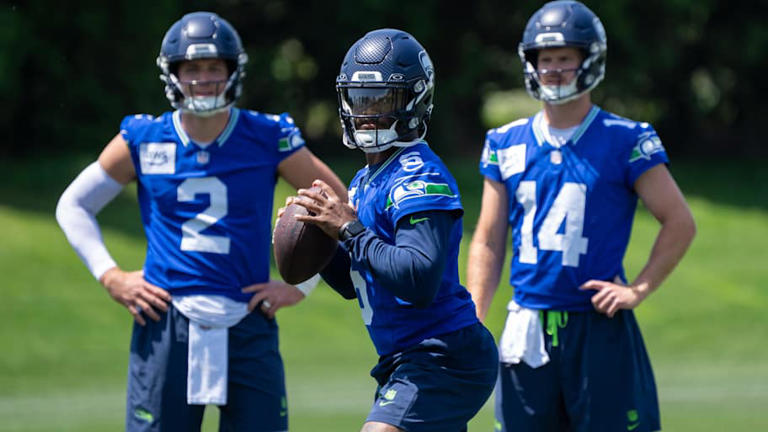 Seahawks QB gets ripped to shreds by CBS analyst after preseason outing