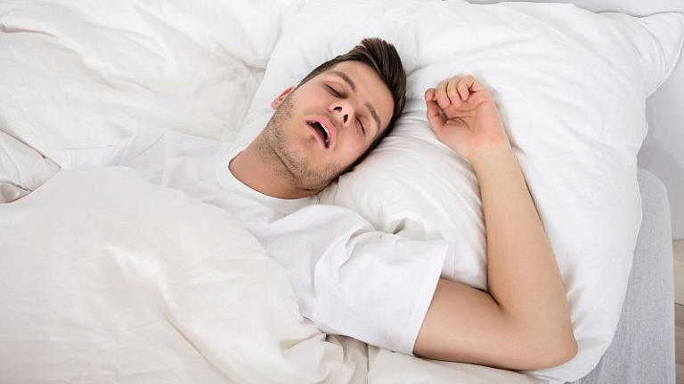Staying up late on the weekends could make this common sleep disorder worse
