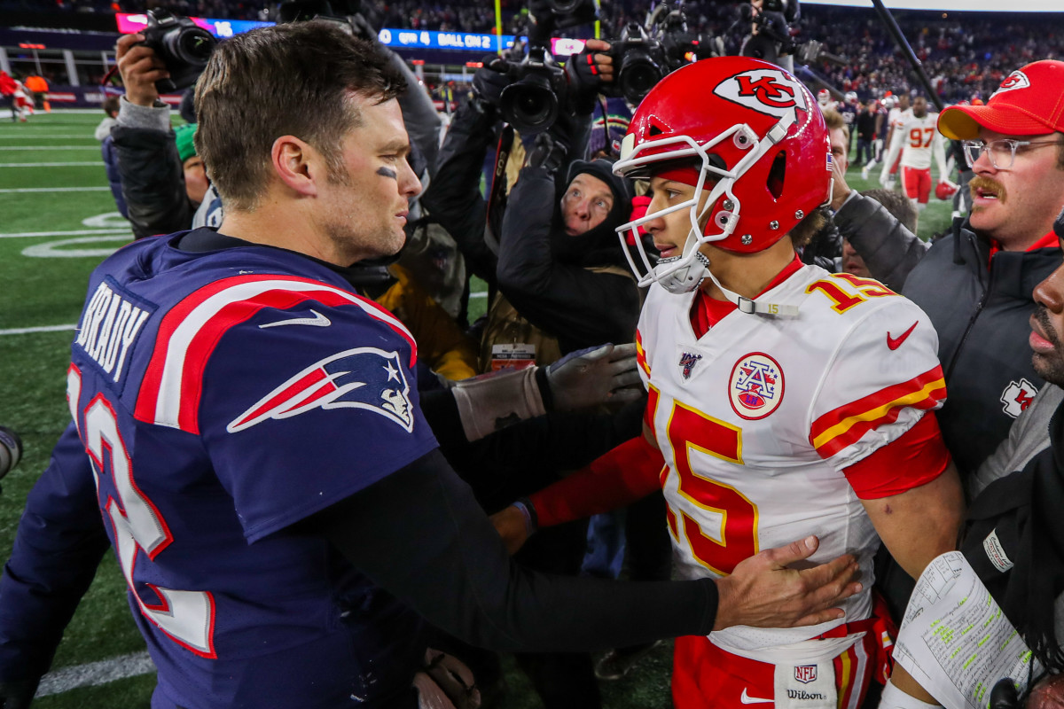Patrick Mahomes injury suddenly pulls Tom Brady back into view
