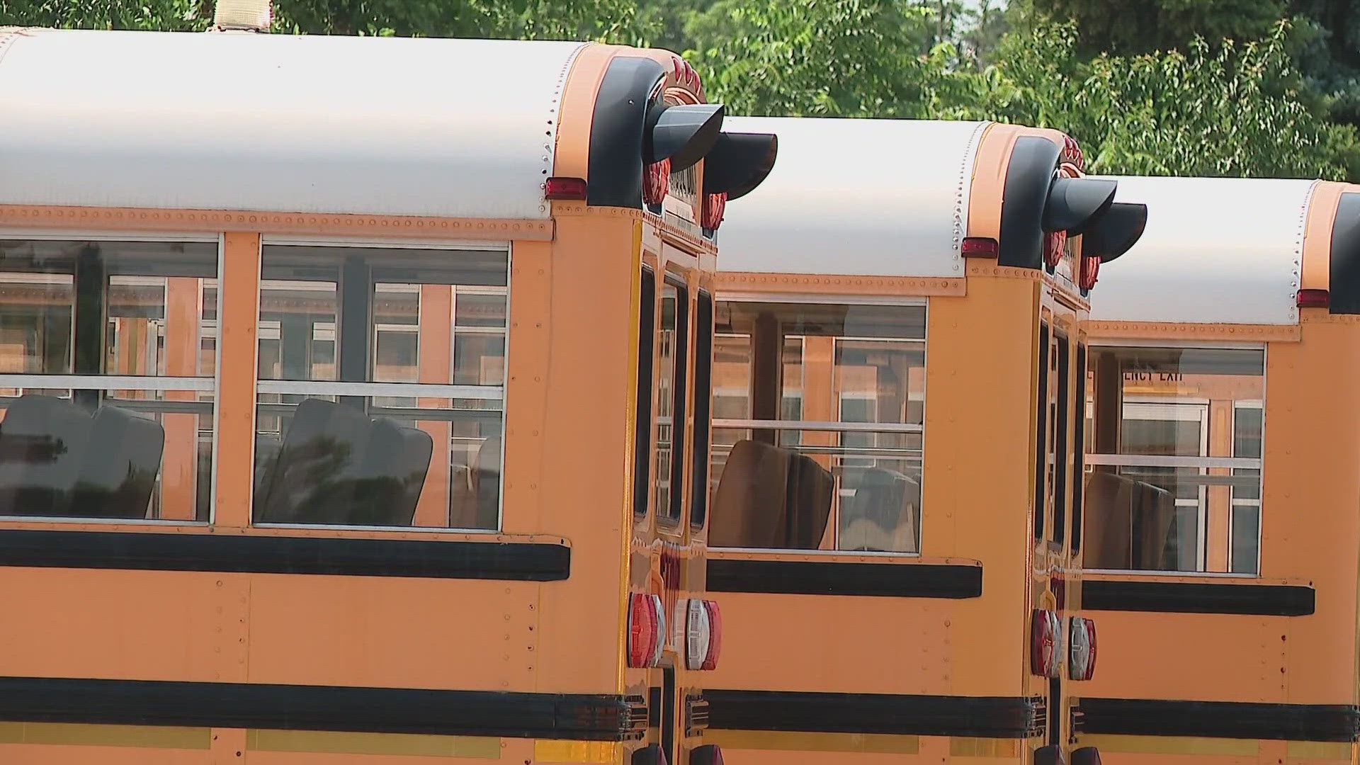 Bus drivers pushing for stricter penalties for drivers who pass school ...