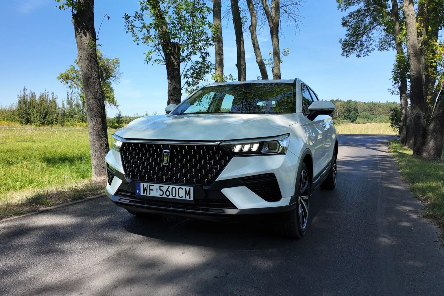 Bestune T77 rzuca wyzwanie Toyocie. Lepsze wyposażenie za 36 tys. zł mniej