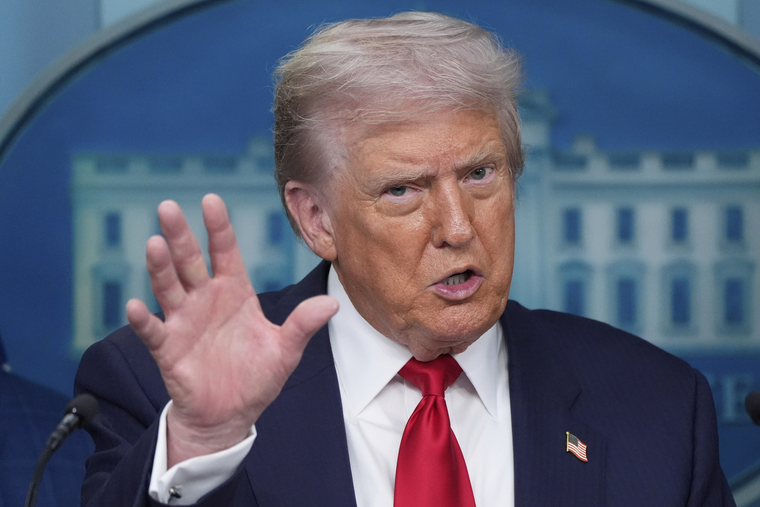 Donald Trump's approval rating dropping with Republicans