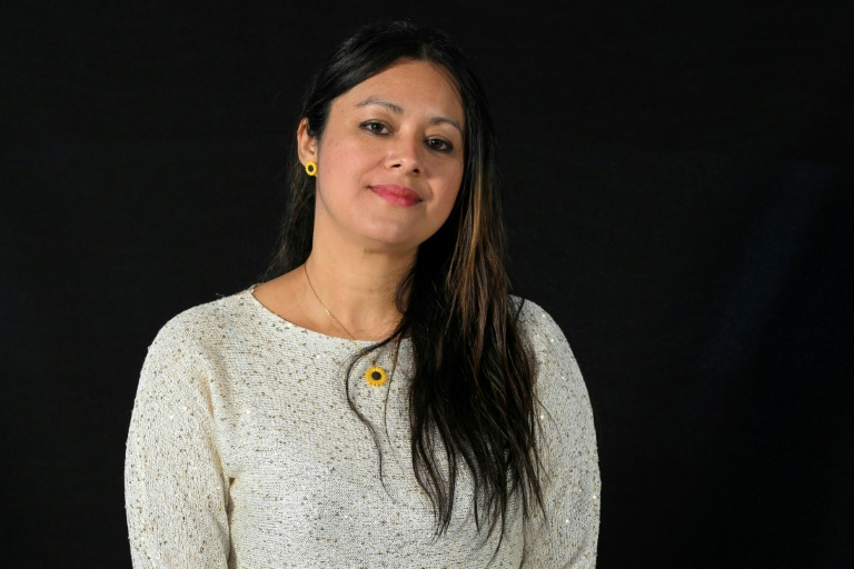 Exilados de Bukele diante de um retorno cada vez mais distante