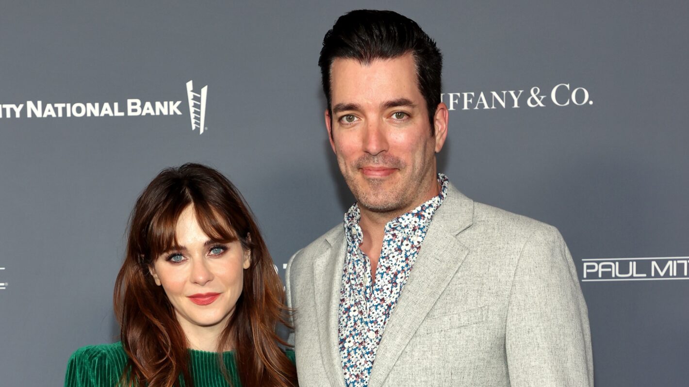 When are Zooey Deschanel & Jonathan Scott getting married?