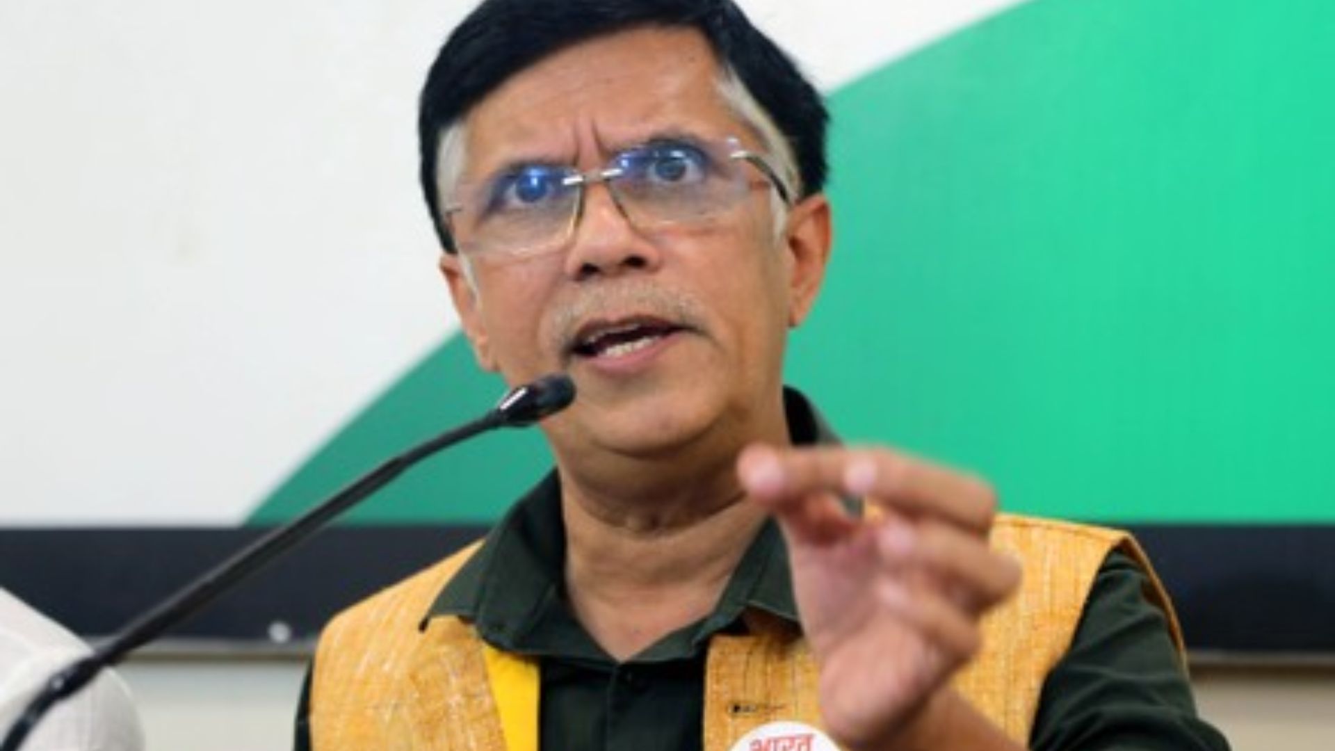 2024 LS polls conducted on 'fake voter lists': Cong hits back