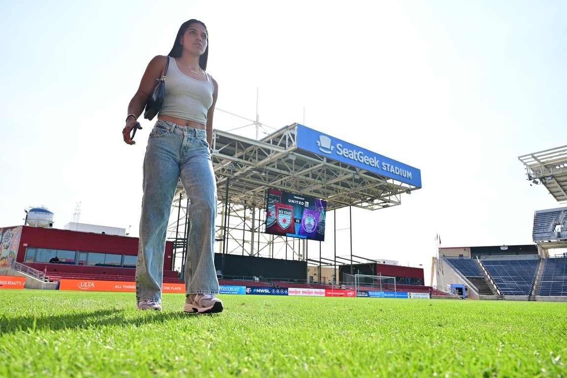 Terrific photos of NWSL star and Oregon alum Chardonnay Curran
