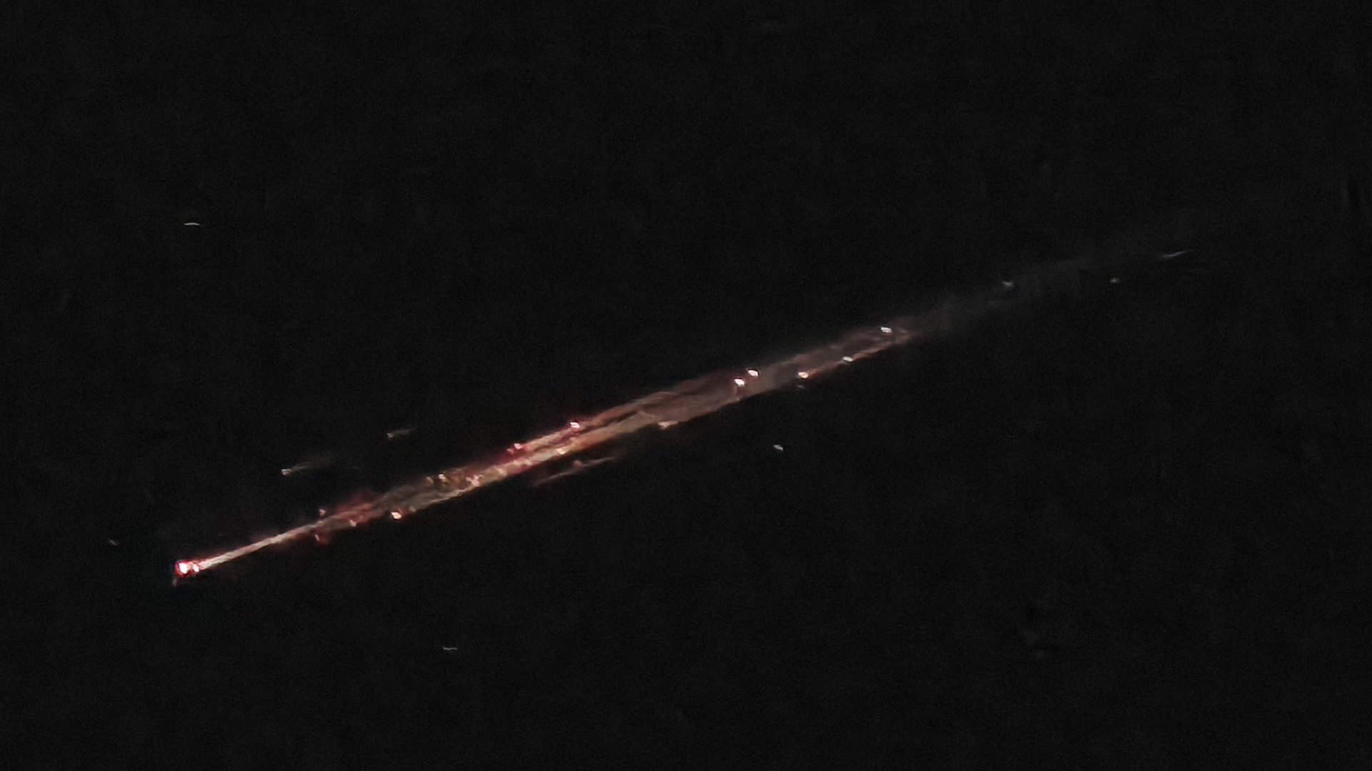 Elon Musk's Starlink 30199 satellite put on incredible night sky display