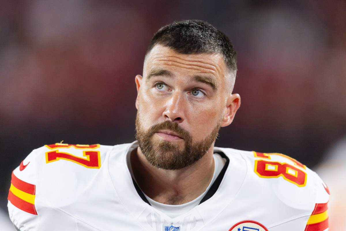Chiefs Make Travis Kelce Announcement During Jaguars Game