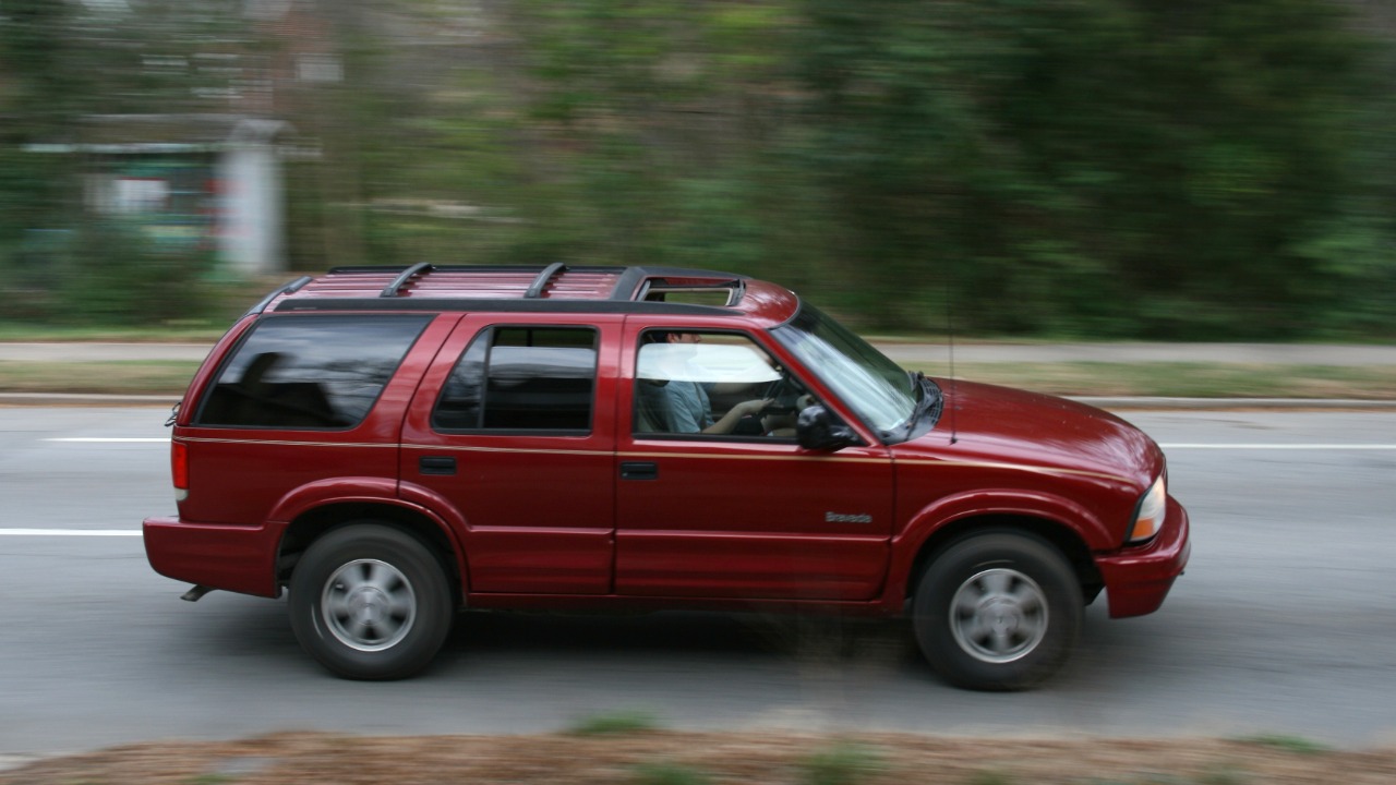 6 SUVs with parts impossible to find after 10 years