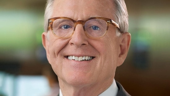 What is David G. Booth's net worth? Dimensional Fund Advisors CEO ...