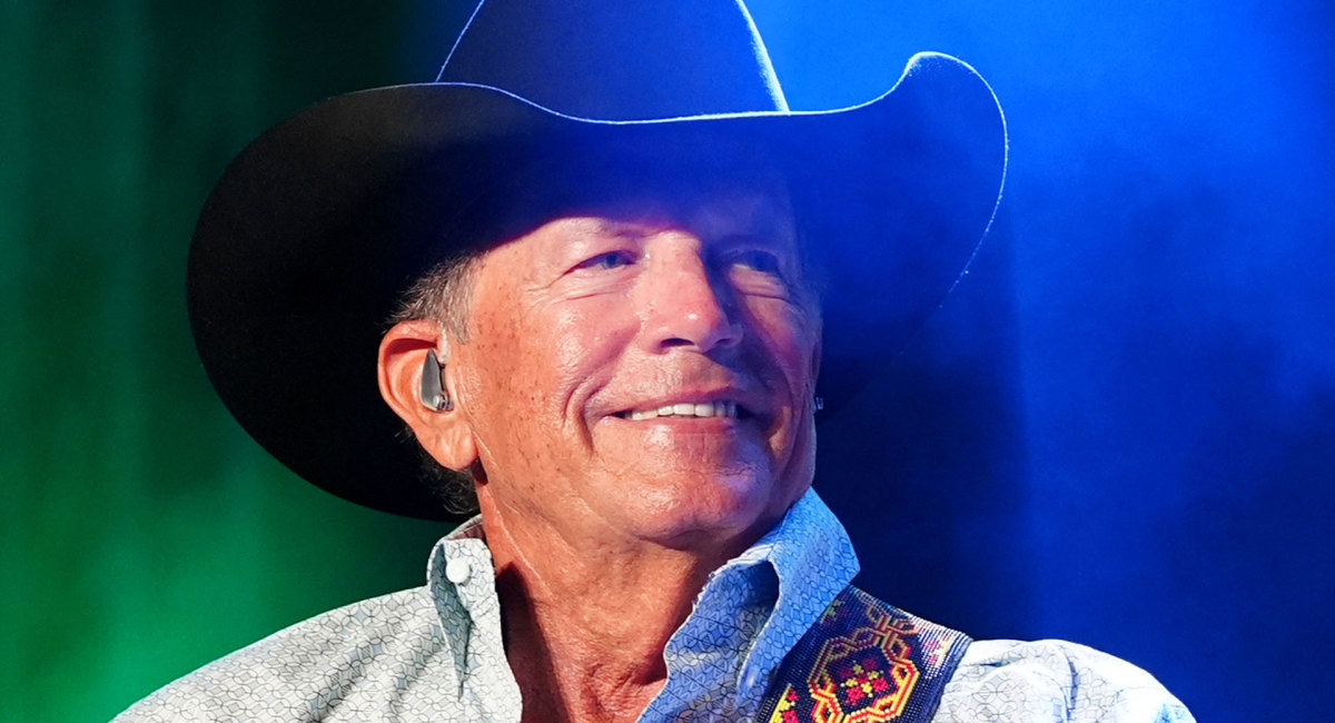 Country Icon George Strait Tapped For Prestigious Honor, Fans Call It ...