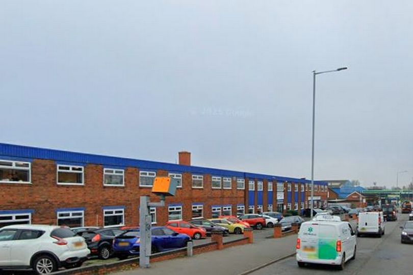 Wolverhampton public urged to 'avoid area' as fire breaks out in factory