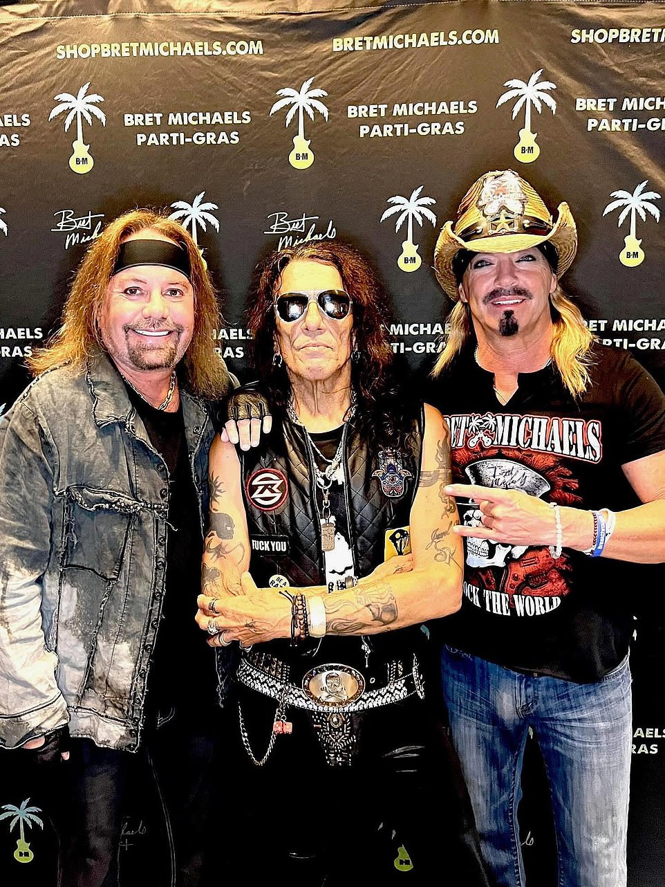 Motley Crue's Vince Neil sparks health concerns with stiff performance