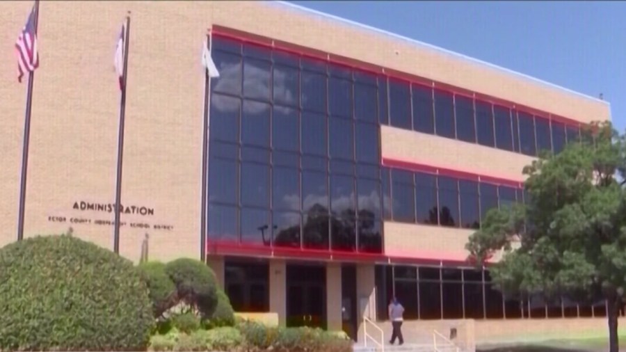 ECISD celebrates highest graduation rate in 23 years, earns top ...