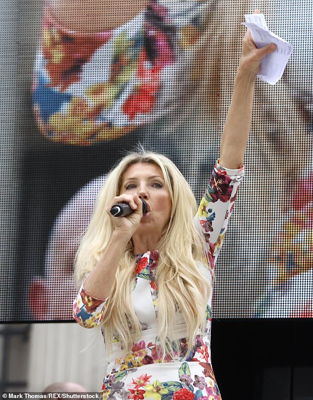 Anti-vax mum interrupted paramedics as they tried to save her dying ...