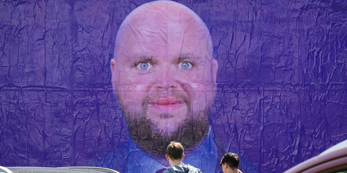 British Host ‘Not Welcome’ Party For JD Vance With Memes Mocking His ...