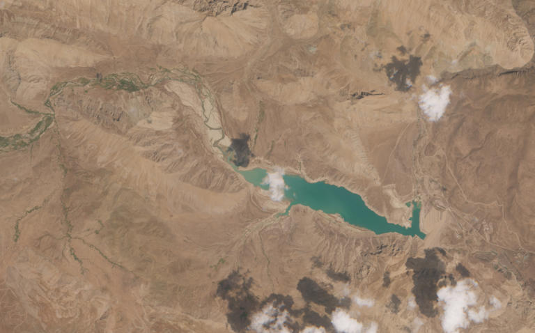 Satellite photos reveal Iran's devastating water crisis