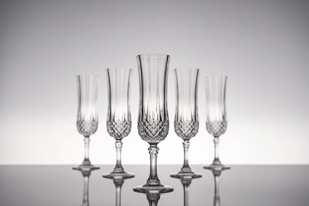 17 Glassware Patterns Collectors Love