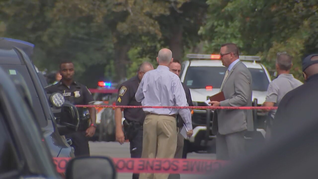 2 people shot multiple times in Boston neighborhood
