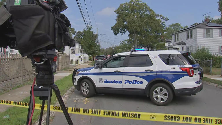 2 people shot multiple times in Boston neighborhood