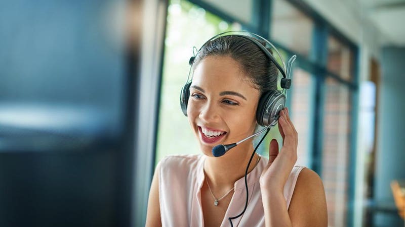 Executive assistant job description [with examples]