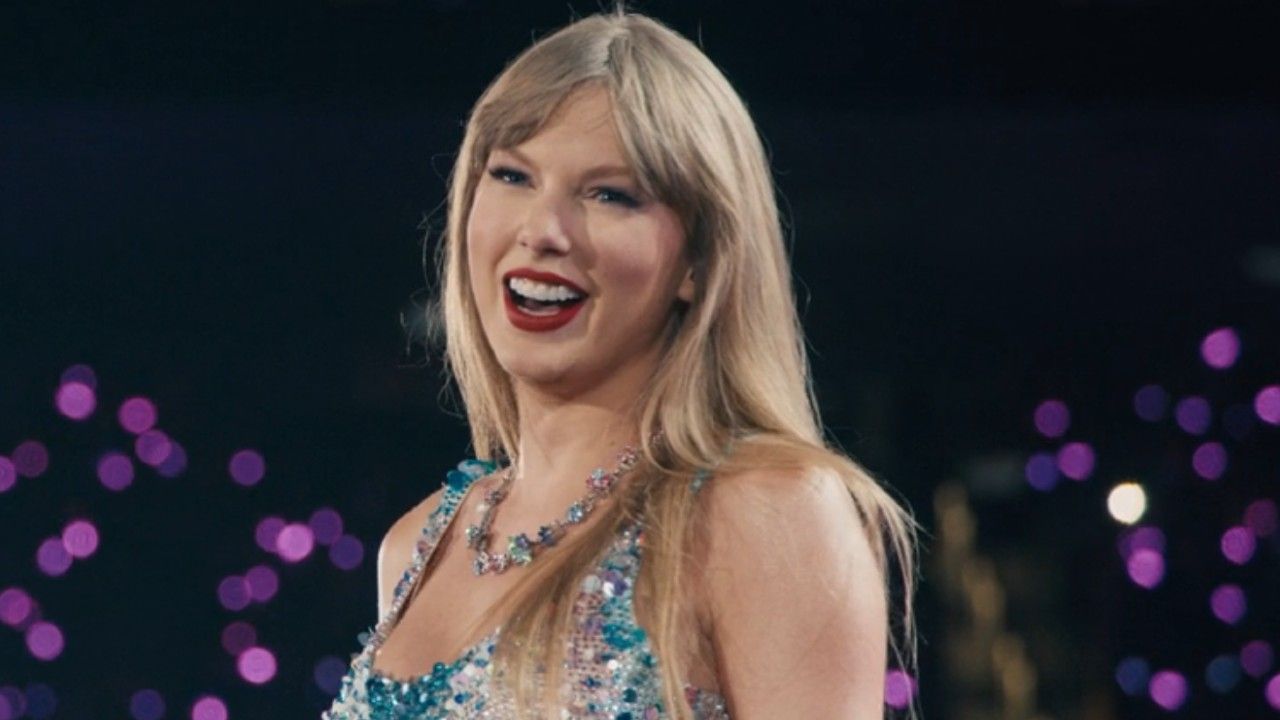 'The Ring Is Ginormous!' CBS News Reporter Found Out About Taylor Swift ...