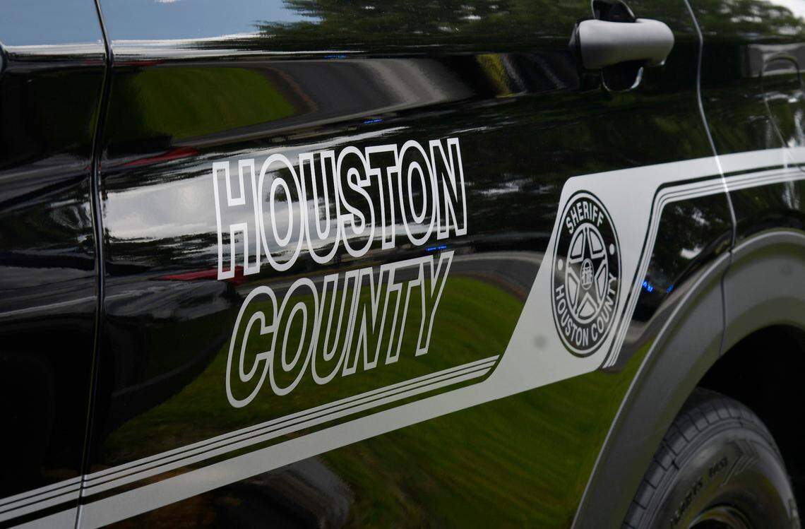 30 arrested after drug, gang searches in Warner Robins, GBI says