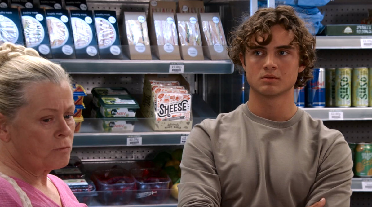 Coronation Street's Brody left devastated as a sad departure is revealed