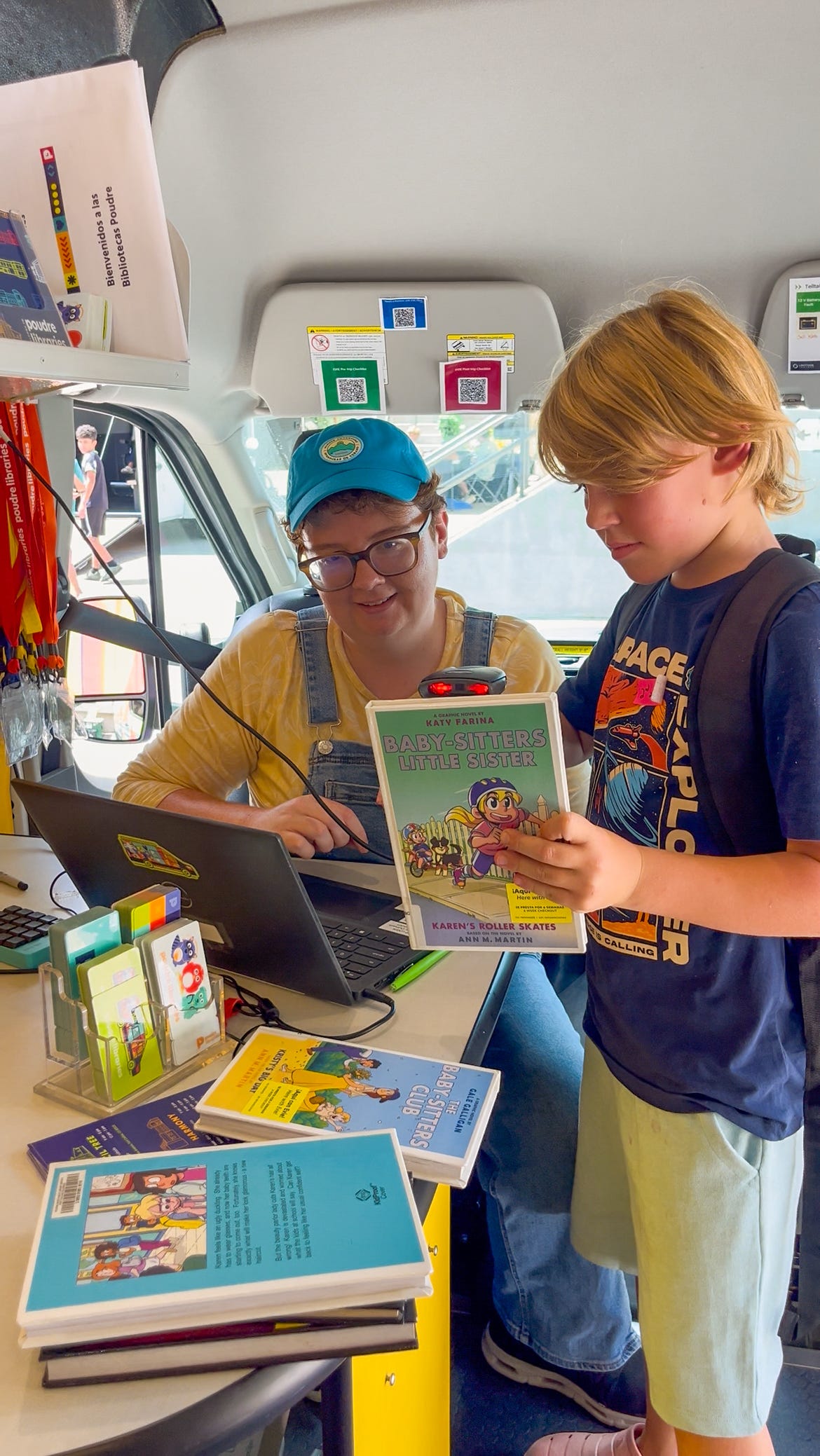 Backpacks and dreams come alive at Mujeres de Colores block party