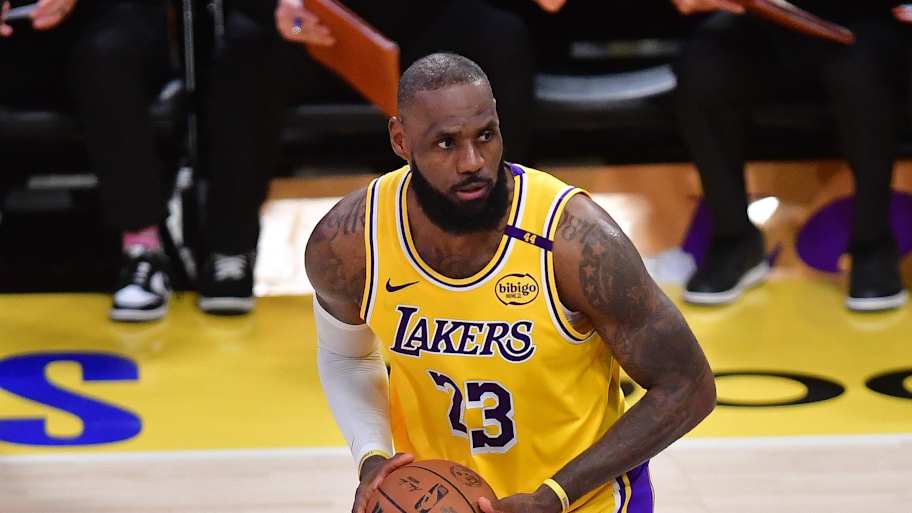 Ex-Clippers Guard Makes Controversial LeBron James Statement