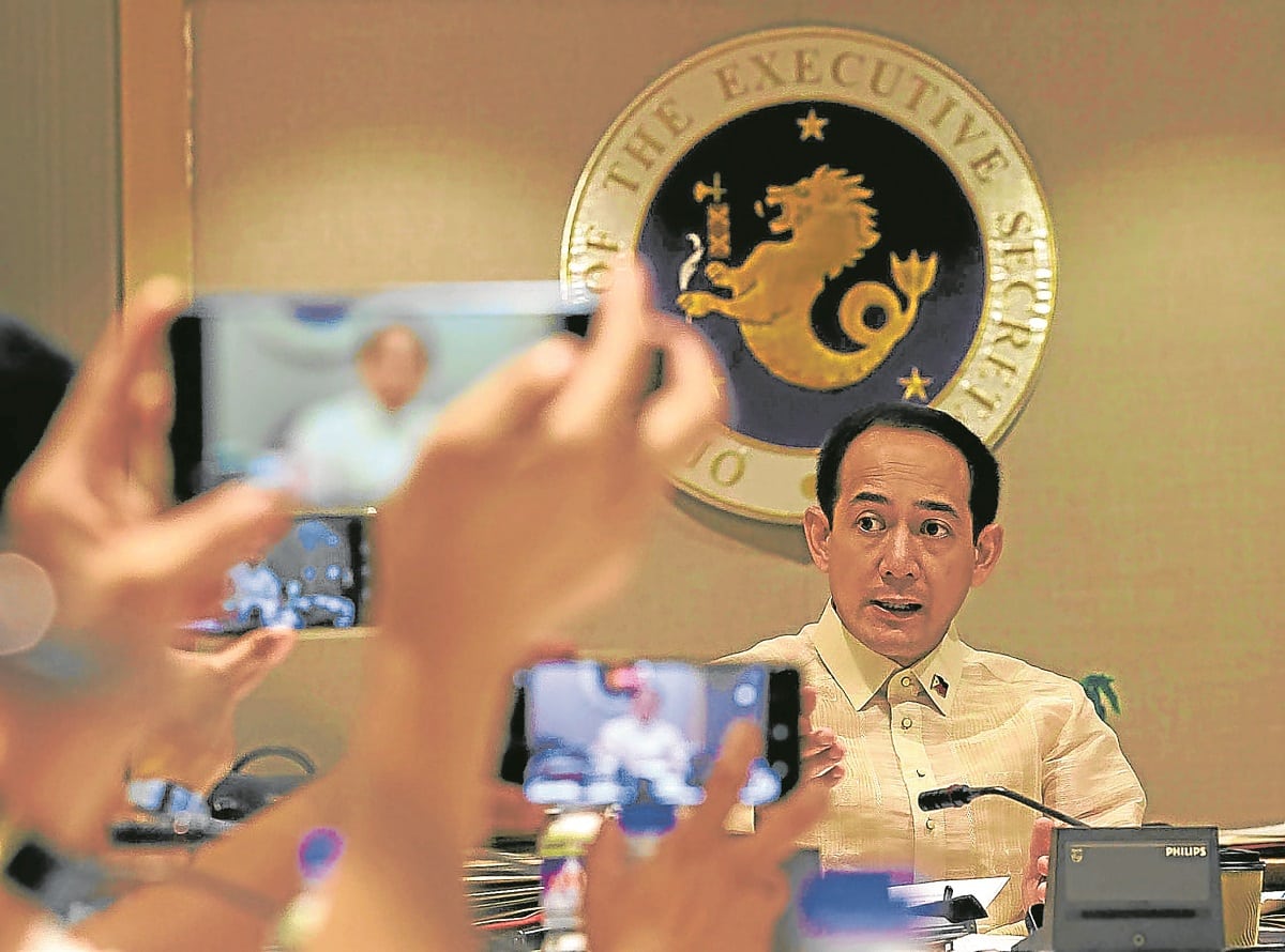 Ex-Marcos aide Rodriguez downplays disbarment case