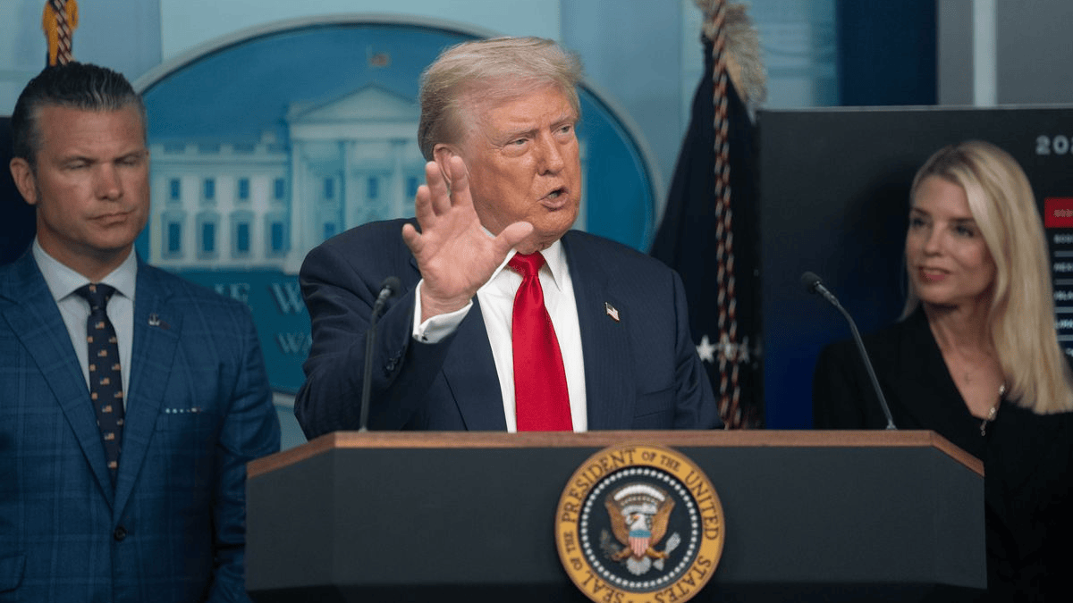 Trump vows to eliminate income taxes for middle class with tariffs