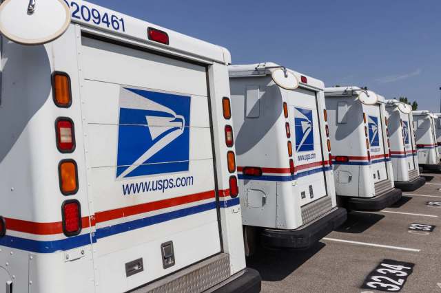 USPS cracks down on multibillion-dollar industry after blocking shipments of unregulated items ...