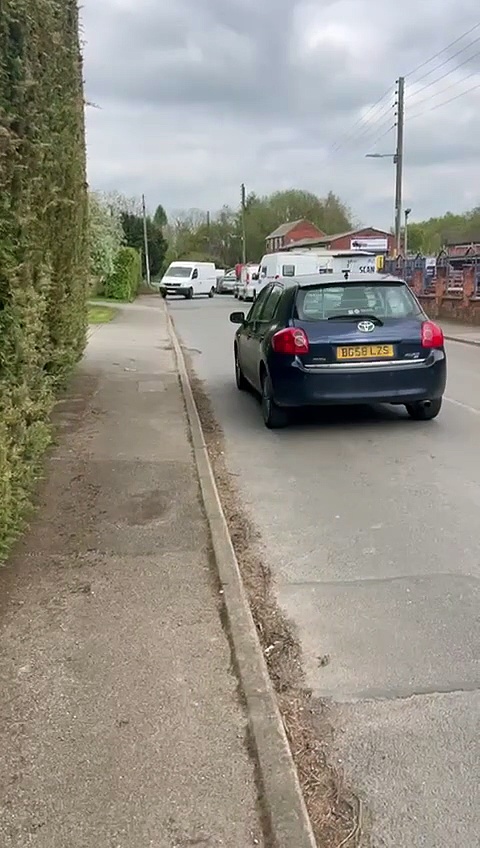 Old Tupton parcel locker problems
